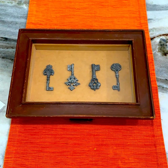 Art | Vintage Keys Display | Poshmark